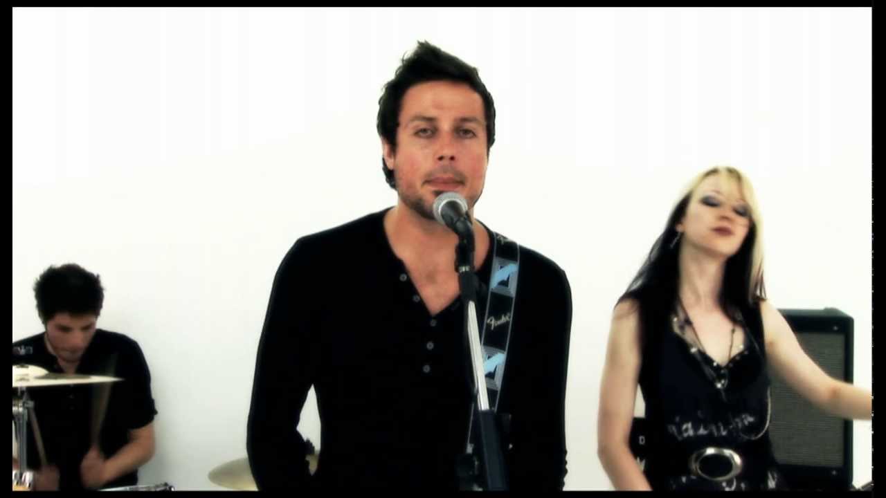 Gareth Icke - Feels Like A Race - YouTube