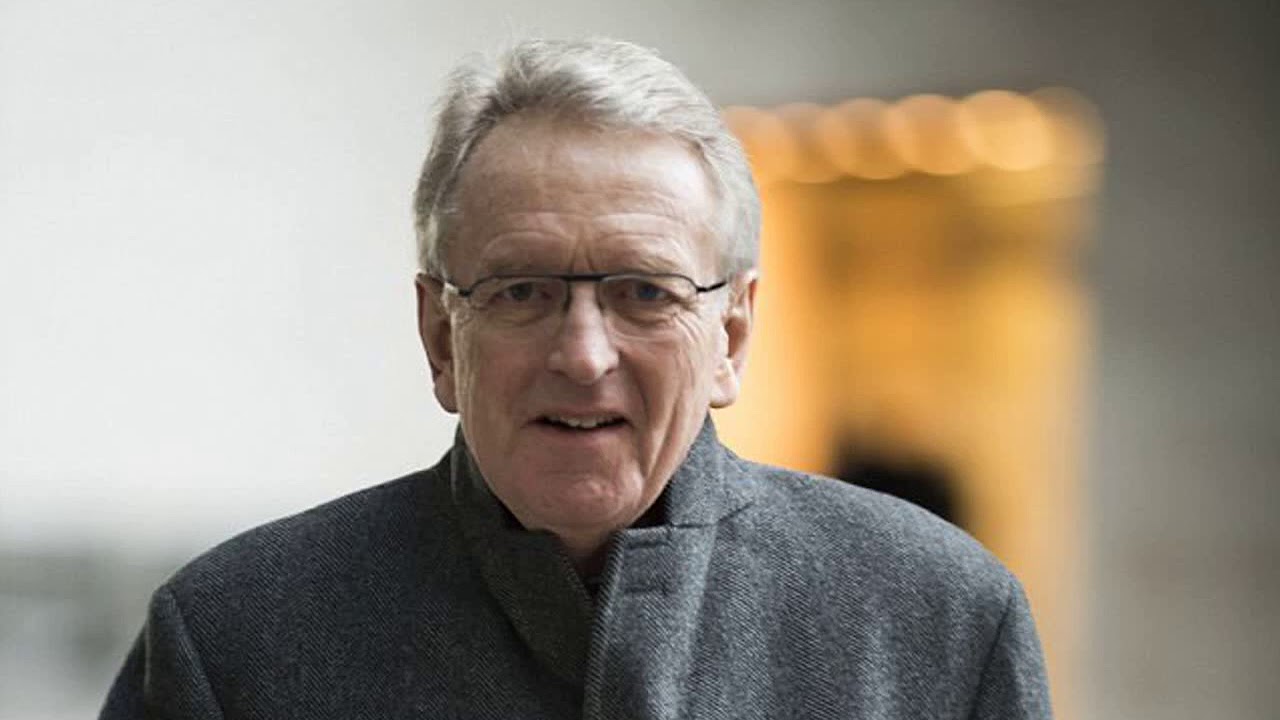 BREAKING! Sir Christopher Meyer left with bleeding eye after London ...