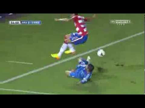 Sergio Ramos Great Tackle - Real Madrid vs Granada 26/08/2013