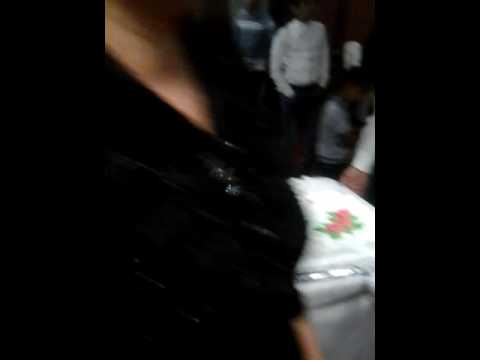 Toyda  tort  kəsmə