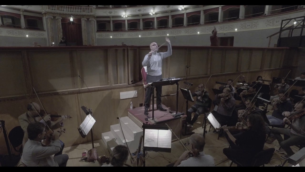 Marco Severi Conductor - "Elisir d'amore" (rehearsal) - YouTube