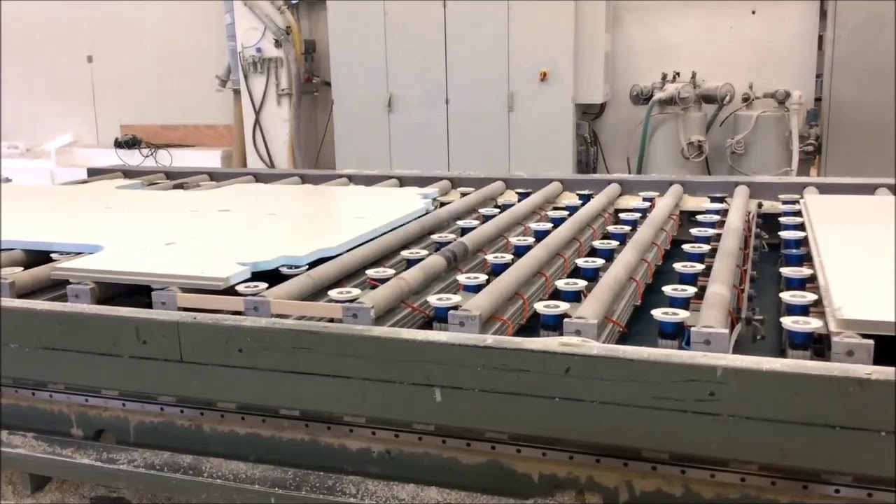 CNC machining centre equipped with Vuototecnica special built in vacuum ...