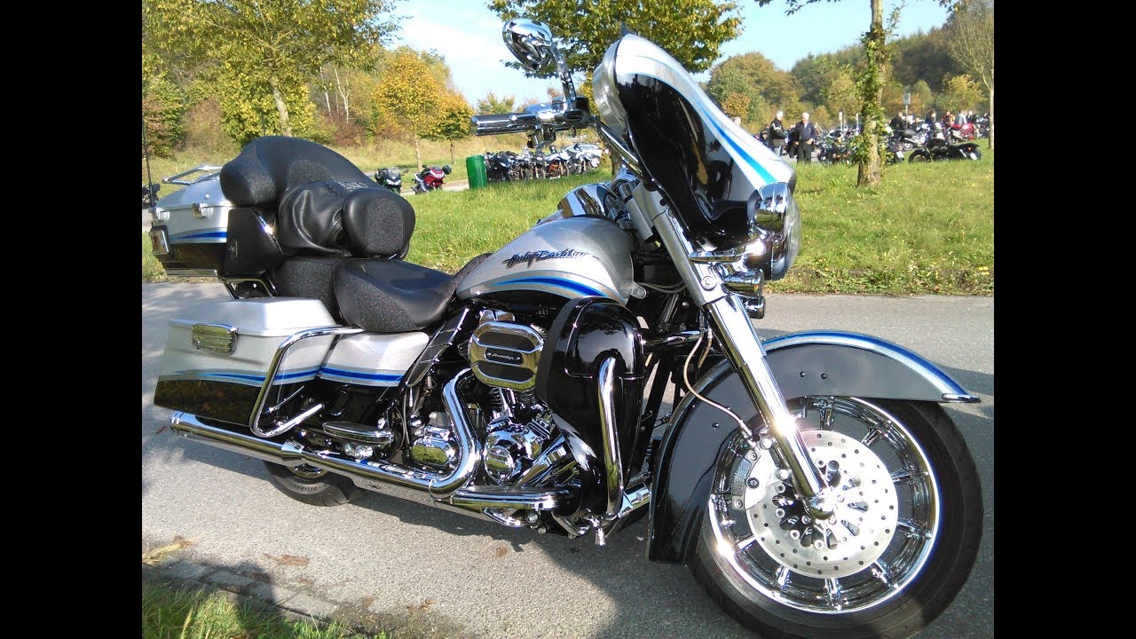 Autumn October 2017 Harley-Davidson Ultra CVO - YouTube