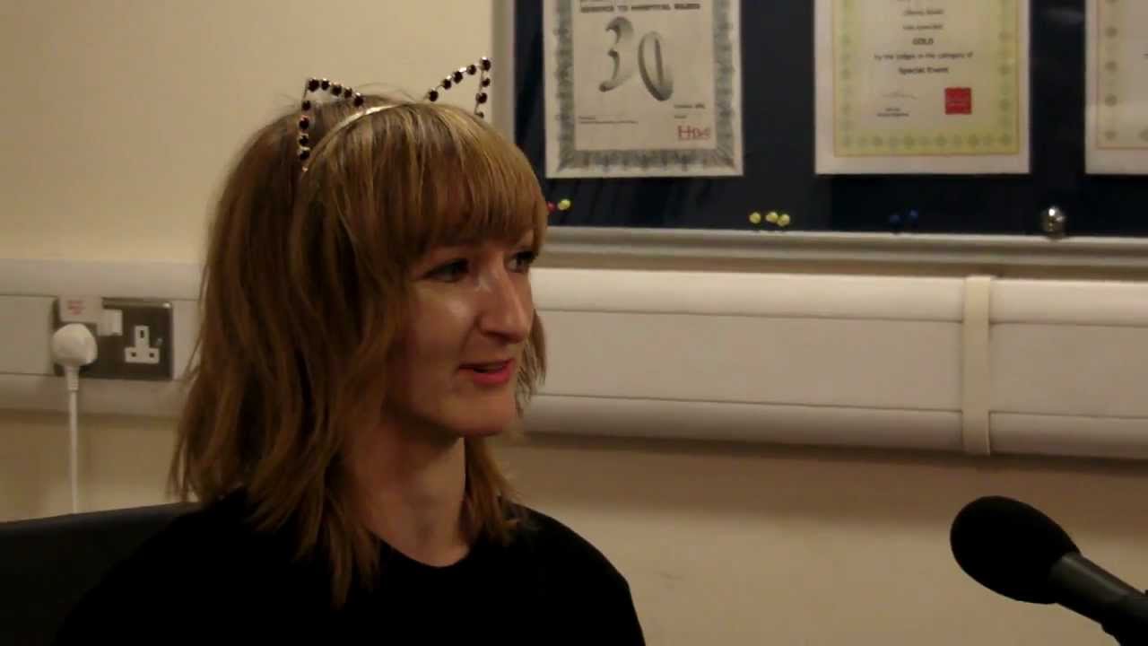 Ria and Sue Bell - Interview 2 (live at Choice Radio, Worcester - 19th ...