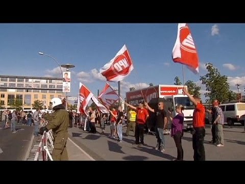 Almanya'da NPD'ye kapatma davası
