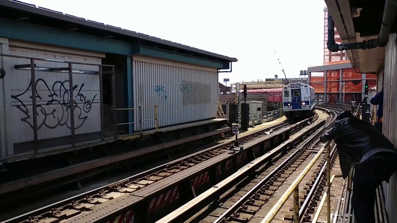 MTA Subways Special - St. Louis Car Co R33 #9206 (Train of Many Colors ...