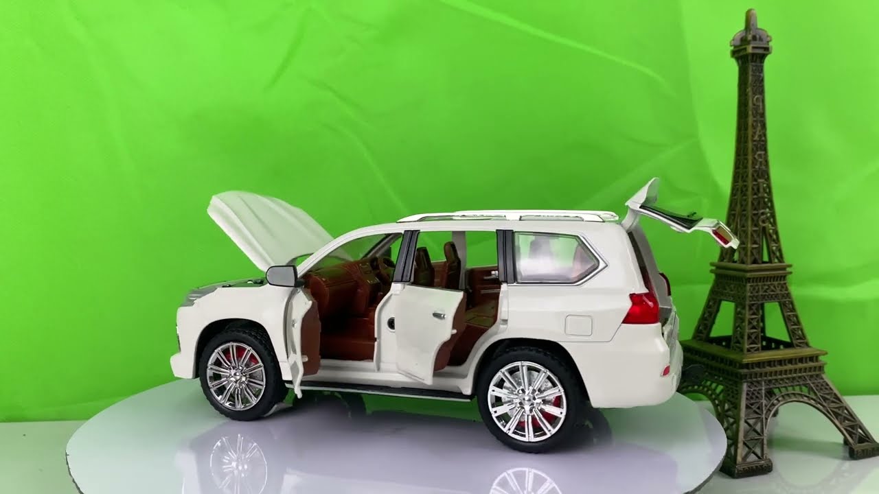 Realistic Miniature Of Lexus LX570 1:18 Scale Diecast Model | 1:18 ...
