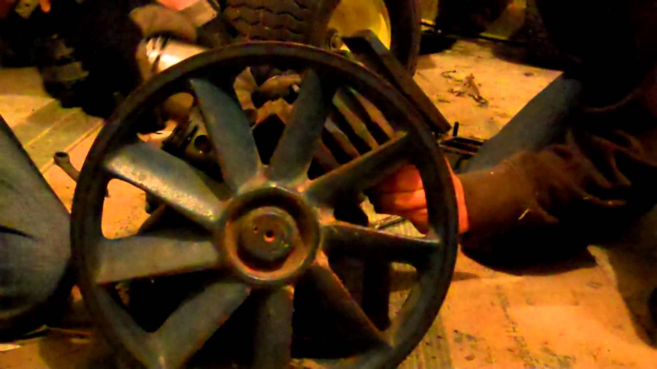 taking apart a air compressor engine part1 - YouTube