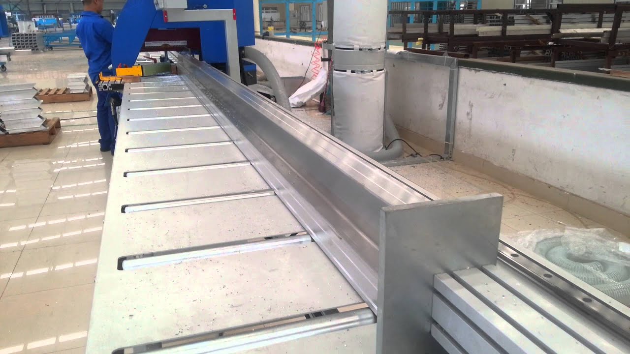 Circular rotate aluminum saw cutting machine. - YouTube