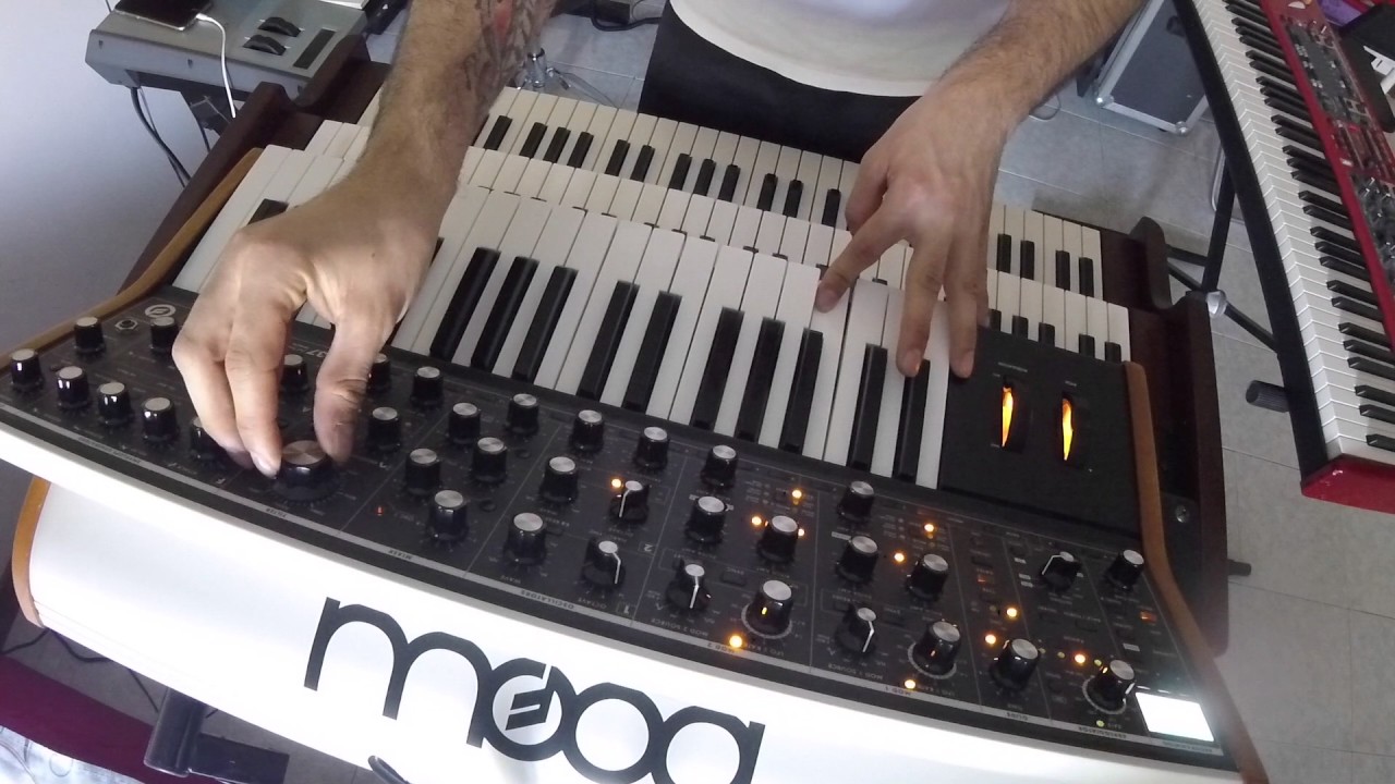 24 K Magic - Bruno Mars - Moog Bass Synth Cover - YouTube