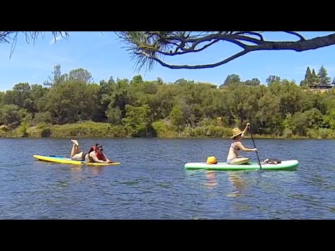Paddleboarding Lake Natoma - YouTube