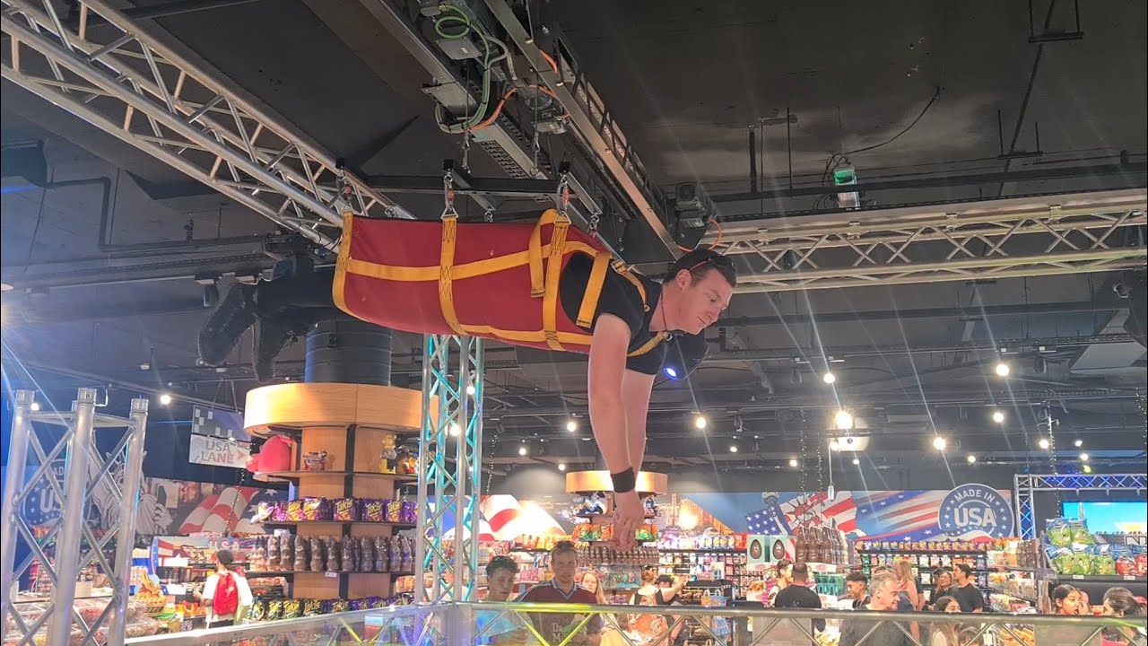Thomas Murphy VS The Human Claw Machine - YouTube
