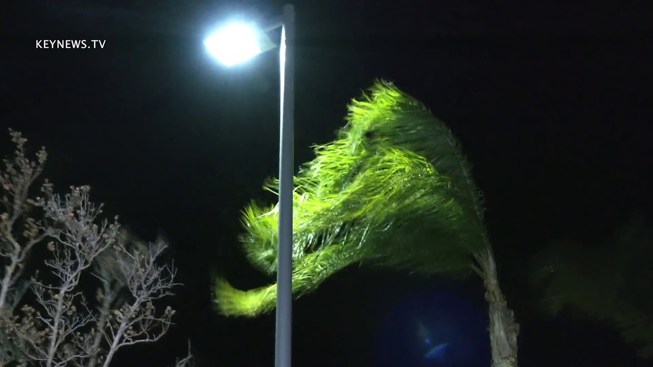 12/24/2020 Overnight Santa Ana Winds Porter Ranch - YouTube