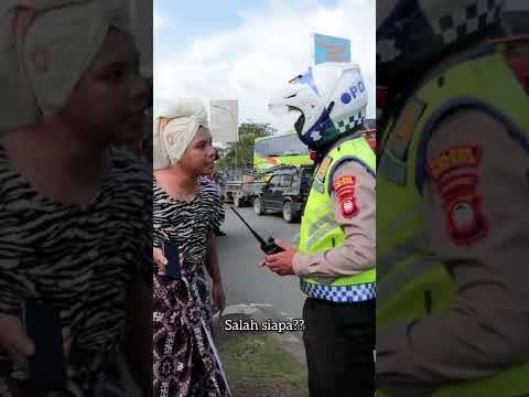 TANTE RAGI MARAH PENGENDARA MOTOR