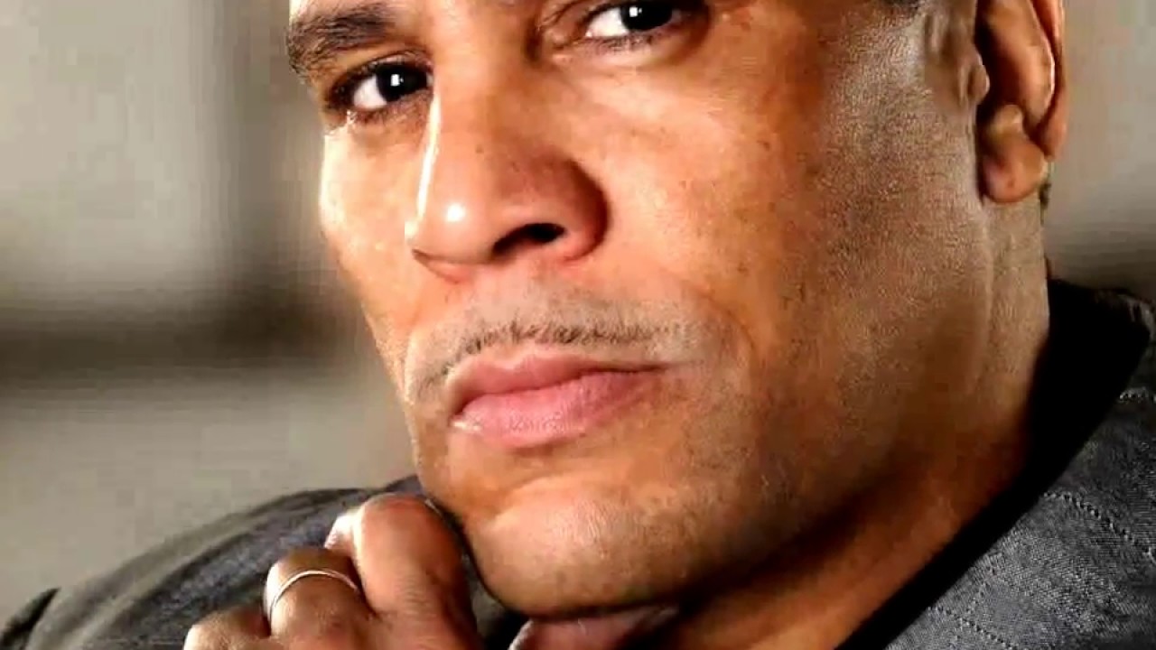 Les Howard Headshot Photo Shoot - YouTube