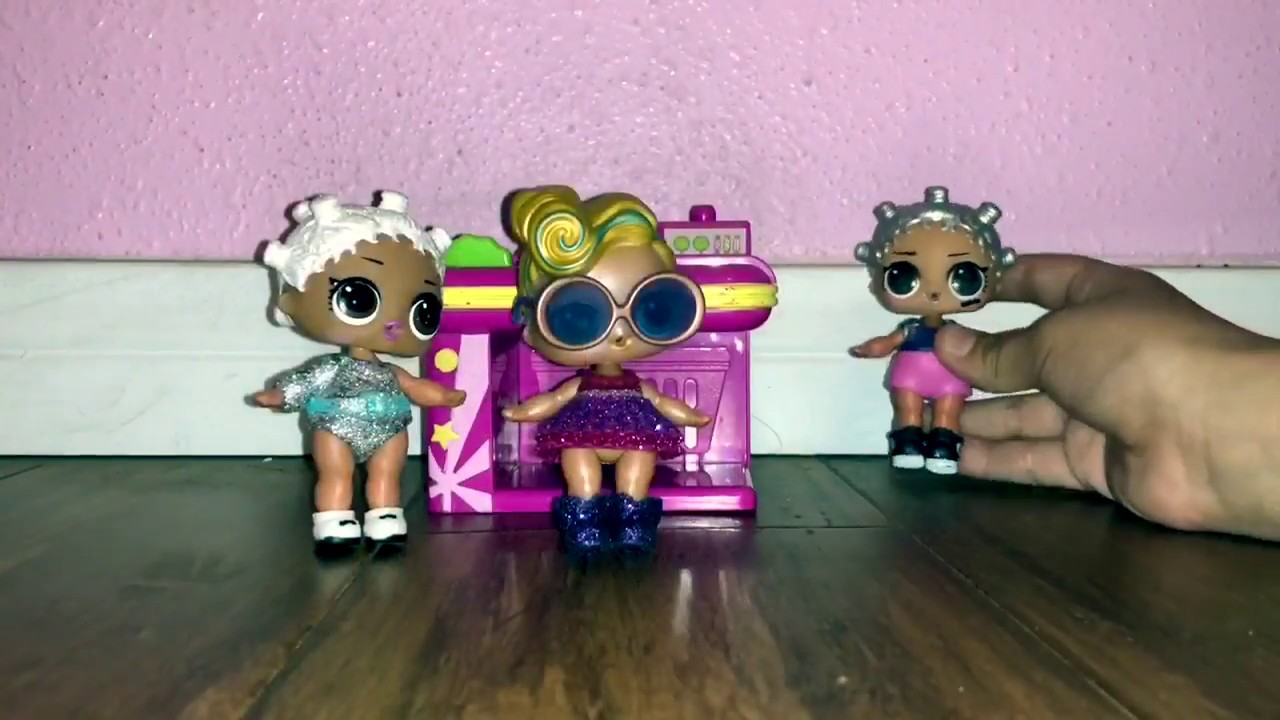 LOL SURPRISE DOLLS! Beats CRAZY restaurant - YouTube