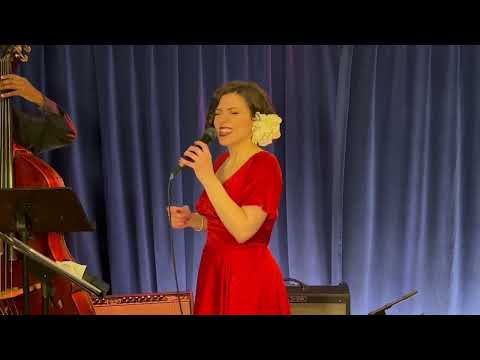 Vanessa Racci sings John Pizzarelli’s A Lifetime or Two at APAP 2024 ...