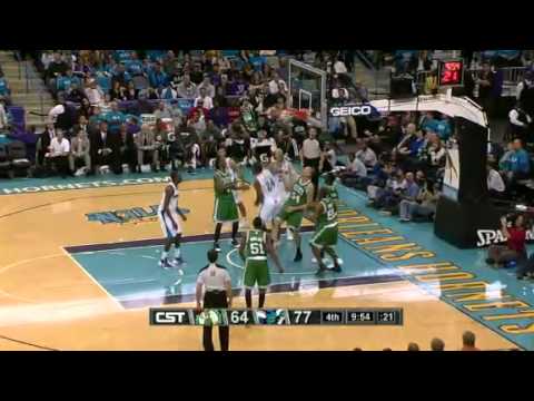 You Got Dunked On: Carl Landry Dunks On Greg Stiemsma