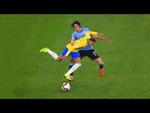 Players HUNTING on Neymar...