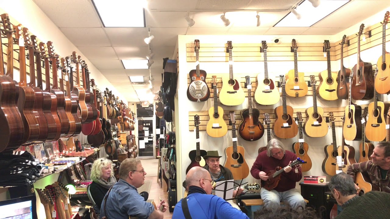 Second Saturday Song Circle at Main St Music 12-8-18 - YouTube