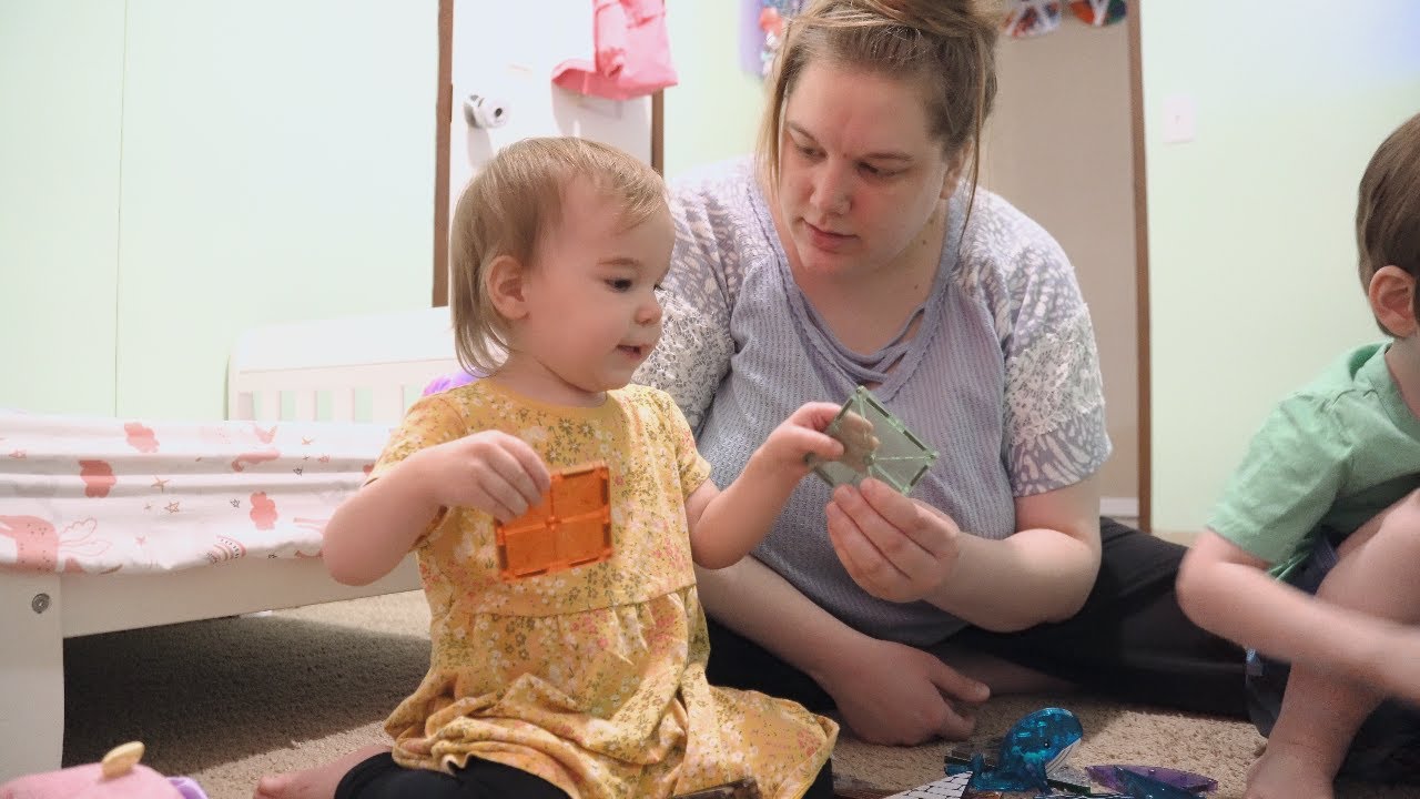 1 Year Old Learning Her Colors - YouTube