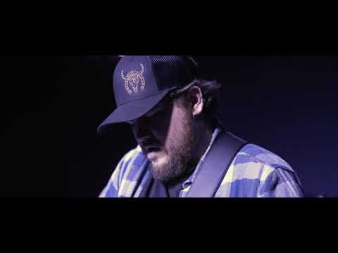 Whiskey Glasses Performing at Stomp The Bruce - YouTube