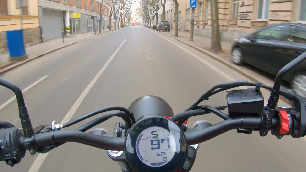 Yamaha XSR700 ride with Akrapovic exhaust. - YouTube