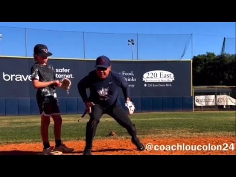 How to Properly Approach a Ground Ball - YouTube