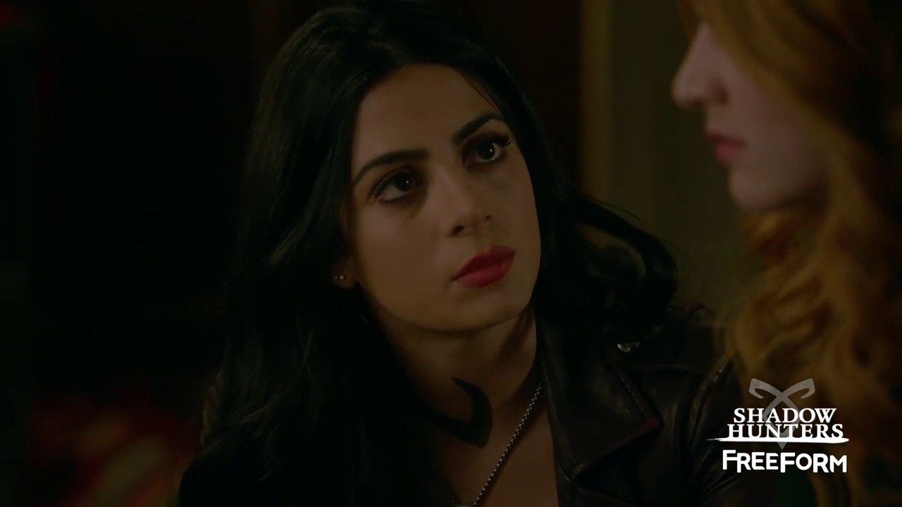 Shadowhunters 2x02 | Clip: Clizzy - YouTube