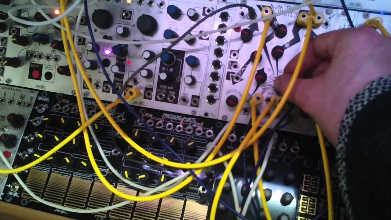 Amsynth snowfall VCF drone, vcs3 style - YouTube