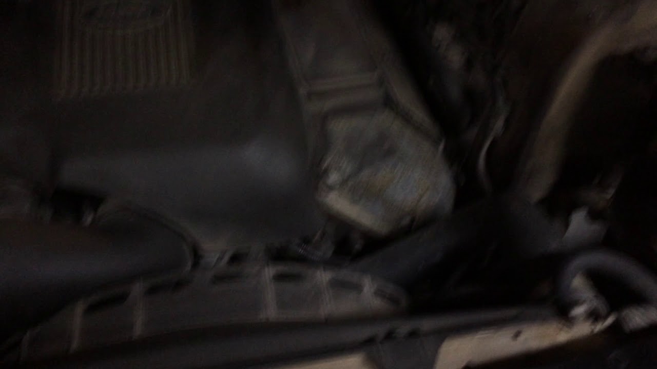 Range Rover L322 Ticking engine - Vanos Rattle, Engine Hot - YouTube