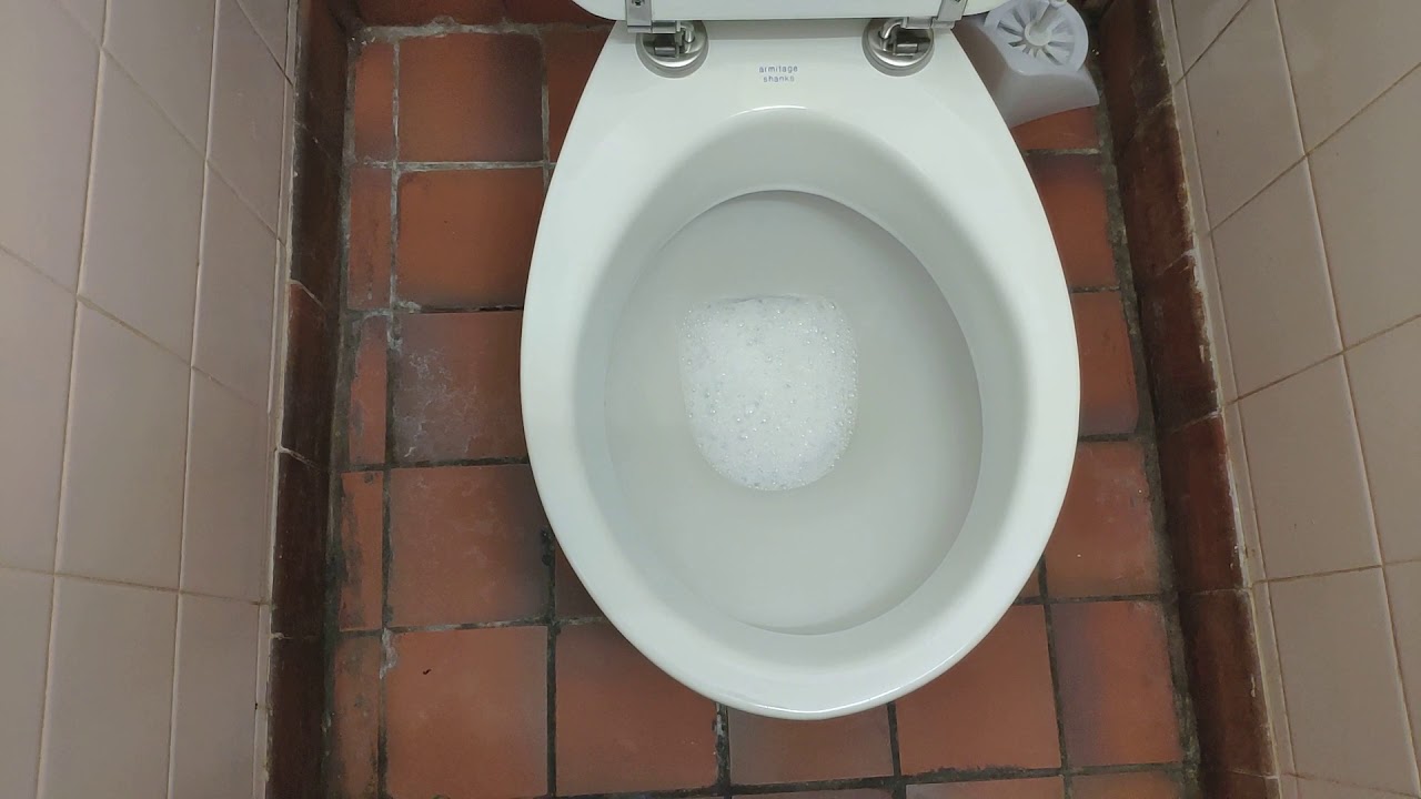 Toilets at the Social Club Goudhurst - YouTube