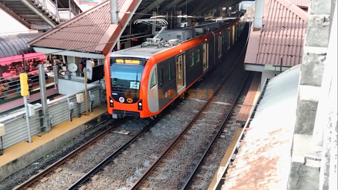 LRTA/LRMC Line 1 4G Set 7 Trial Run spotted at EDSA Station with Bonus ...
