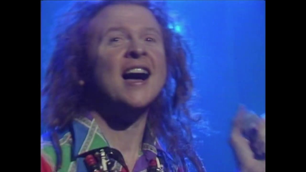 Simply Red - Groovy Situation (Live in Manchester, 1990) - YouTube