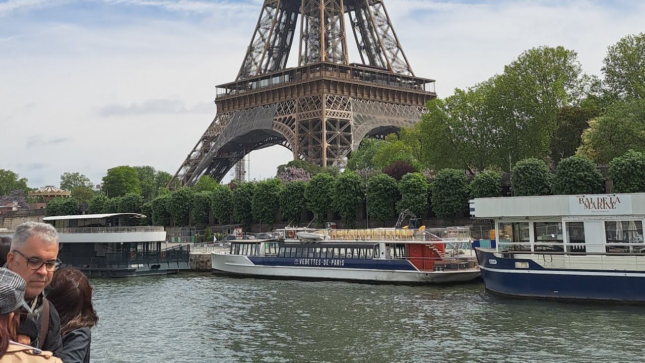 Rio Senna PARIS - YouTube