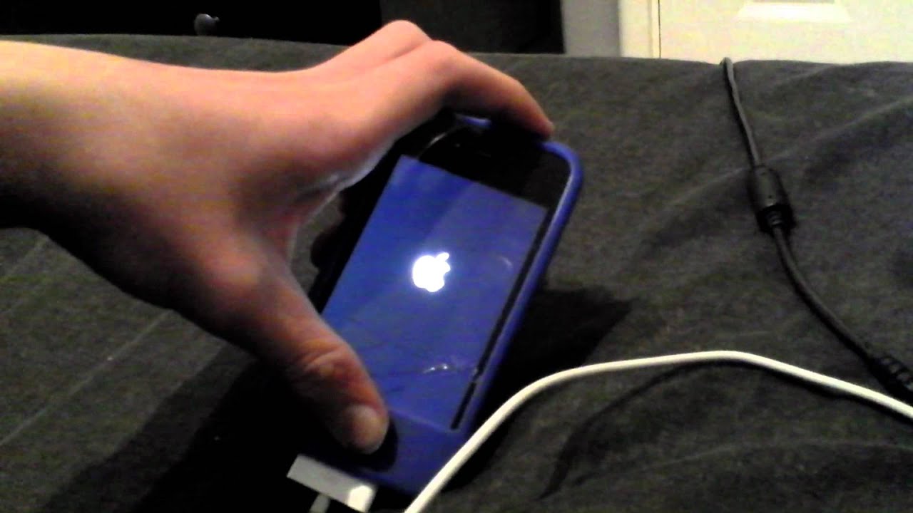 HOW TO FIX A IPOD/IPHONE THAT WONT TURN ON! - YouTube