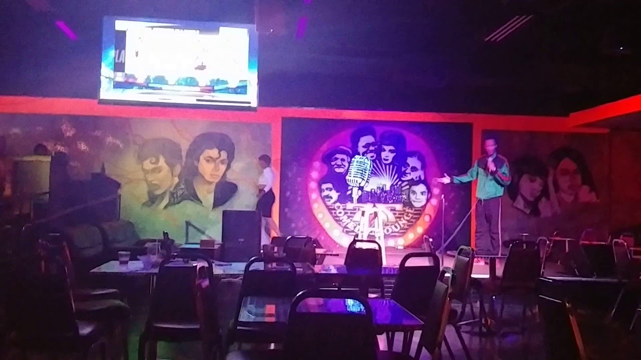 Standup comedy at club 707 in ATL - YouTube