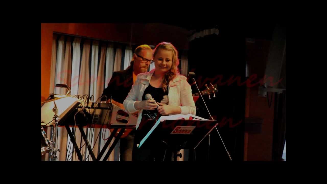 Perhonen Sanna Toivanen "live" - YouTube