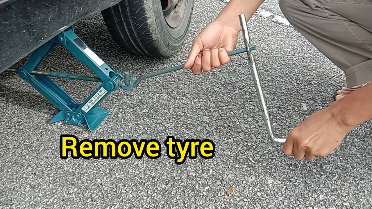 cara tukar tayar kereta dan guna scissors jack proton saga flx - YouTube