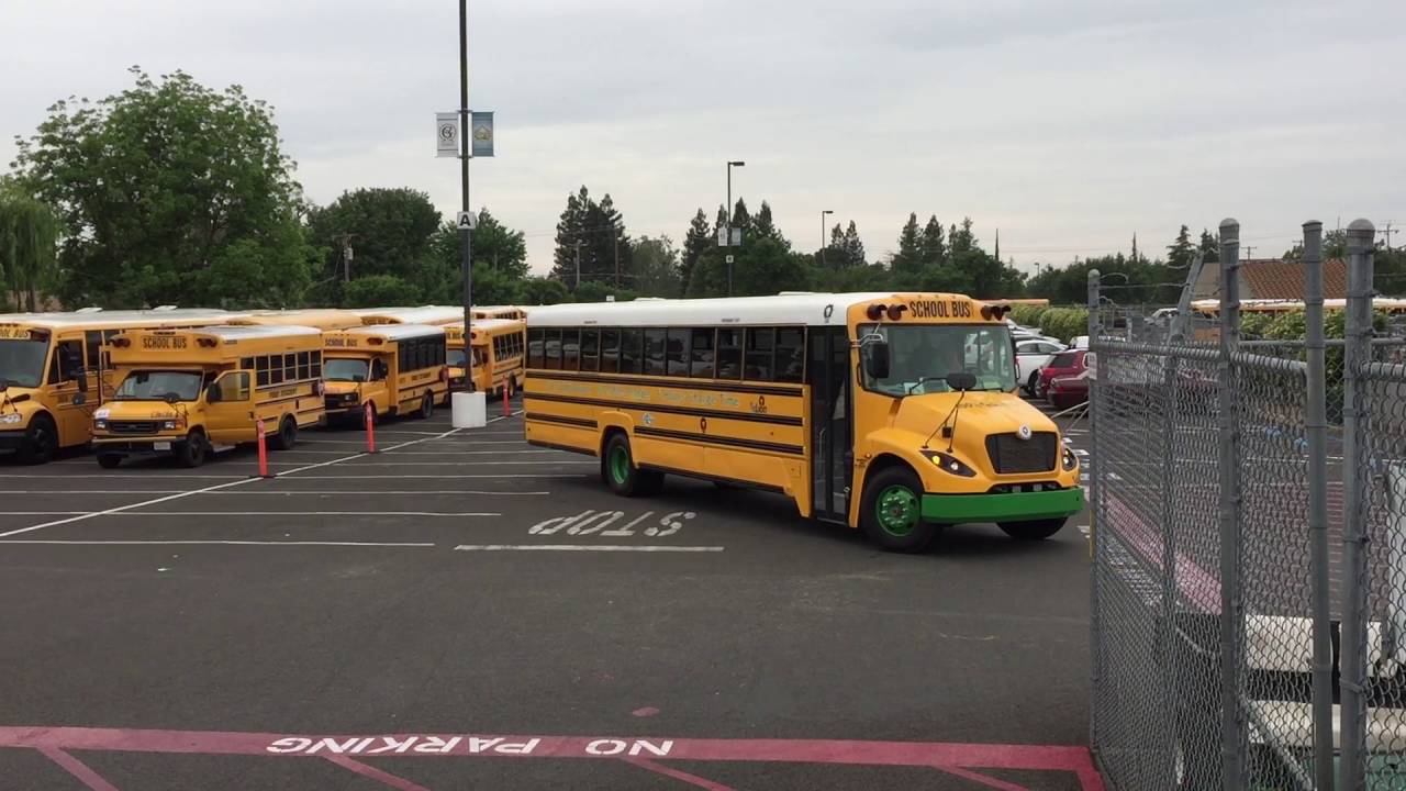 eLion Demo Bus - YouTube