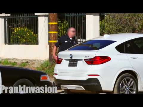 New Kissing Prank showed by PrankWorld