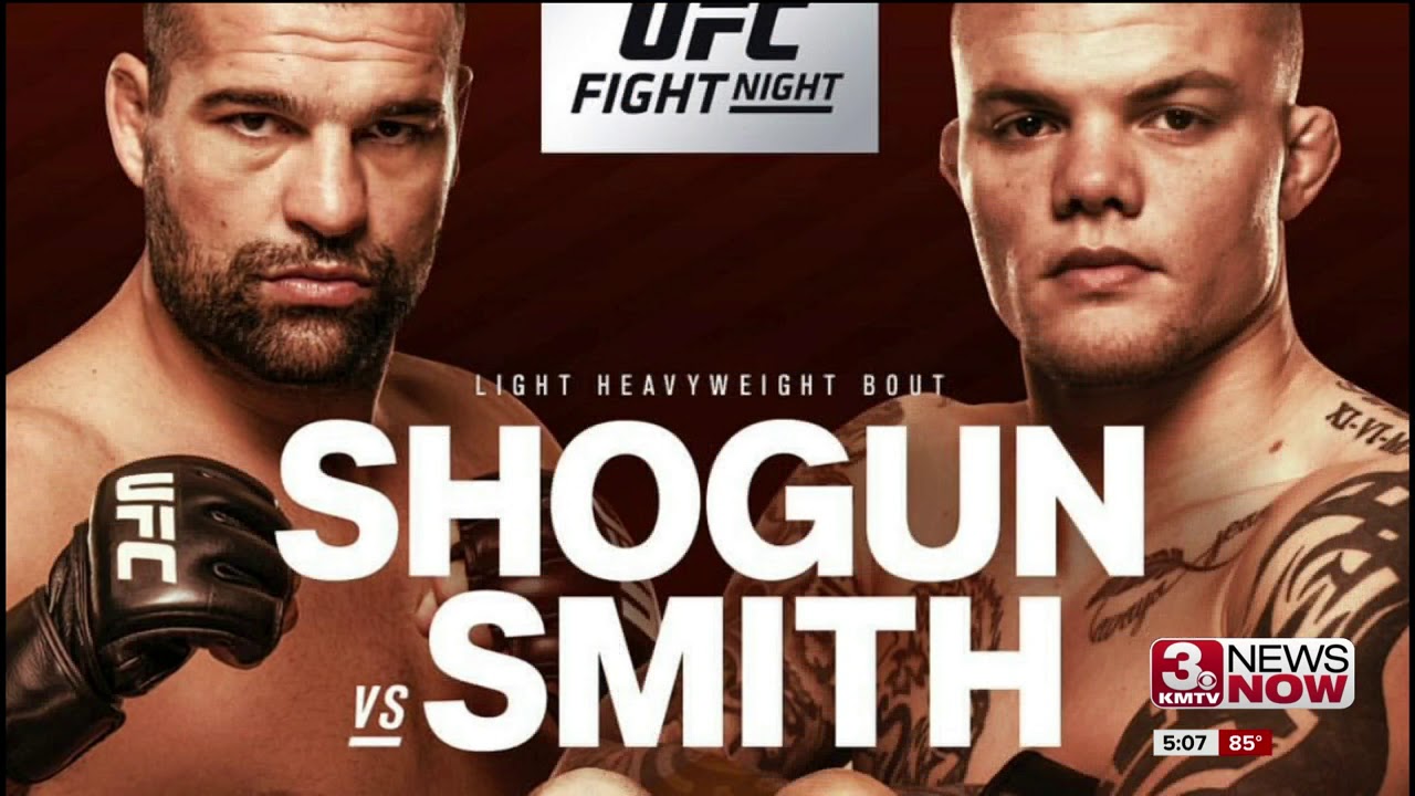 UFC fighter, Omaha native lands main event - YouTube