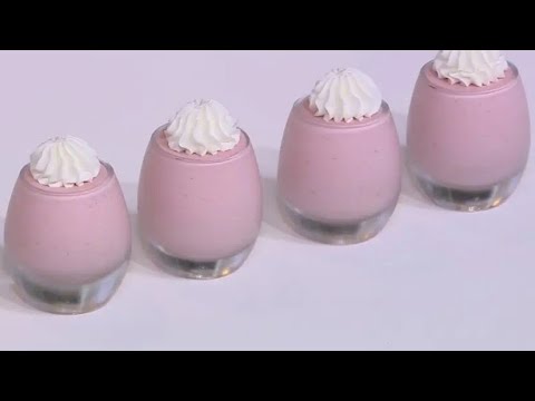 موس الفراوله من غير جيلاتين باسهل واسرع طريقه #حلويات #حلا #فراولة ...