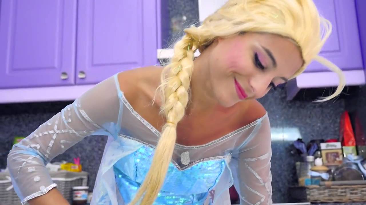 Spiderman Vs Joker Vs Frozen Elsa Joker Poo Prank Superhero Fun Movie
