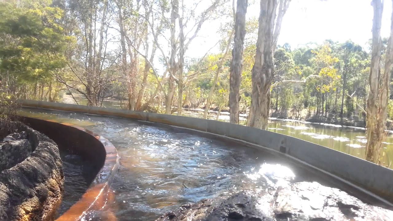 Log Ride at Dreamworld 1 of 2 - YouTube