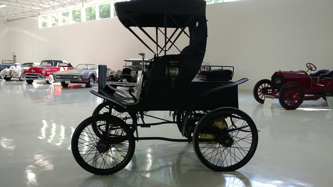 1898 RIKER ELECTRIC CAR - YouTube