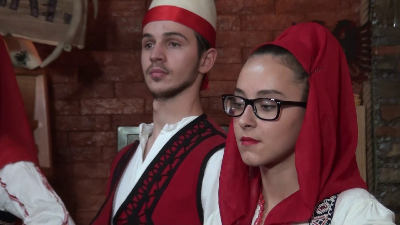 SKENDER HASI -DESHMORIT BESIM MALA-artlali 2018 - YouTube