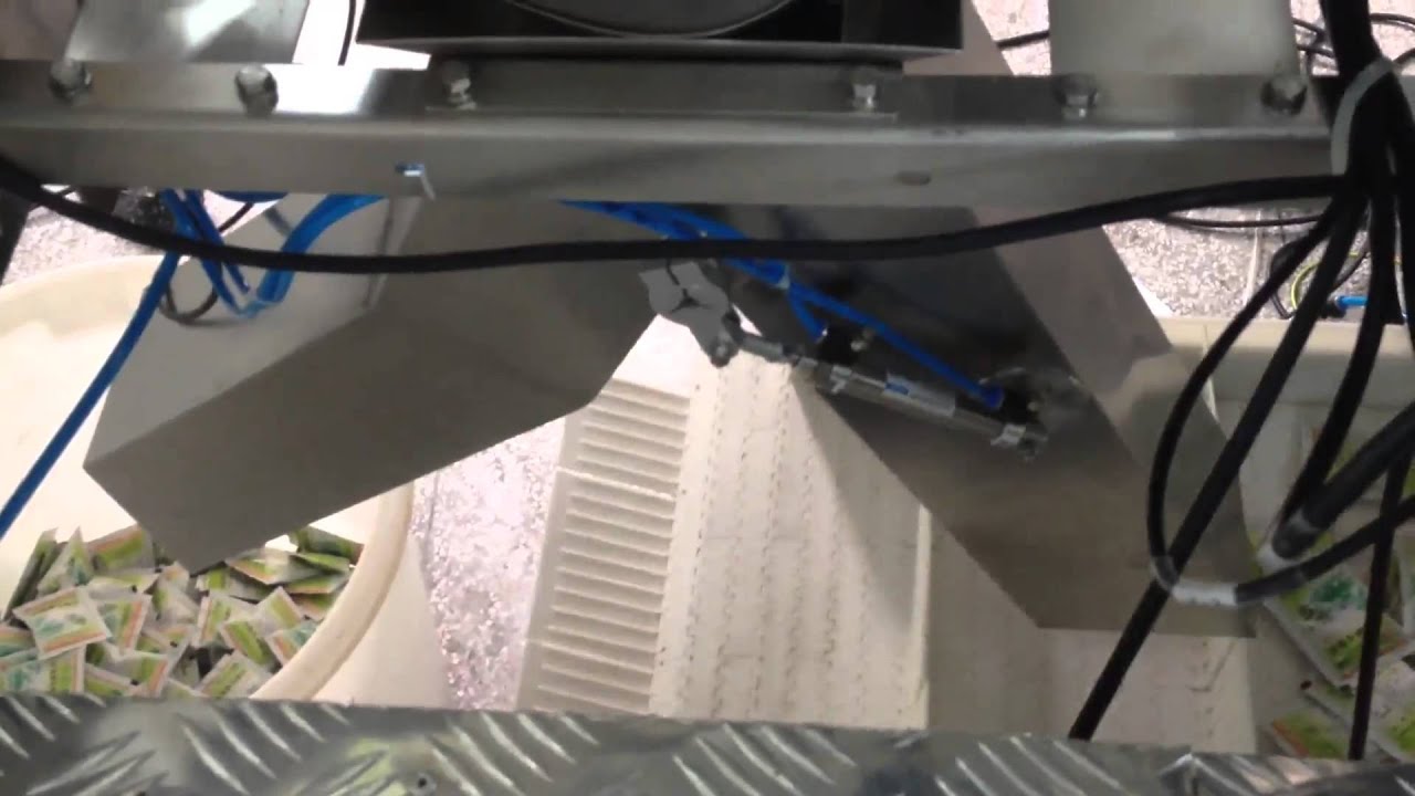 2 in 1 bag pouching machine - YouTube