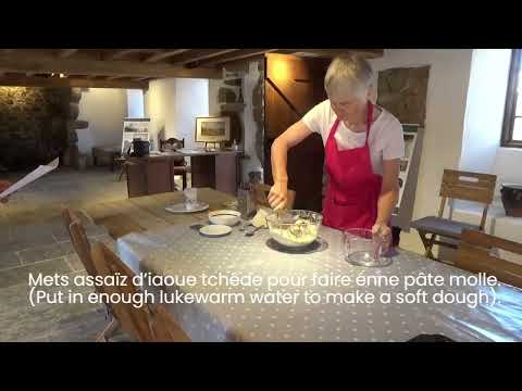 Making Guernsey Gâche with Alan and Julie at Les Caches, Guernsey