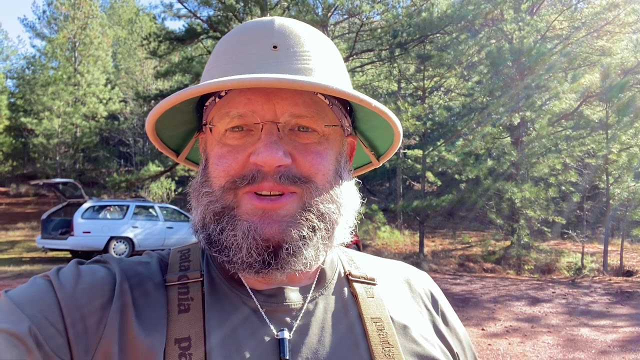 A day rockhounding at Graves Mountain Georgia. - YouTube